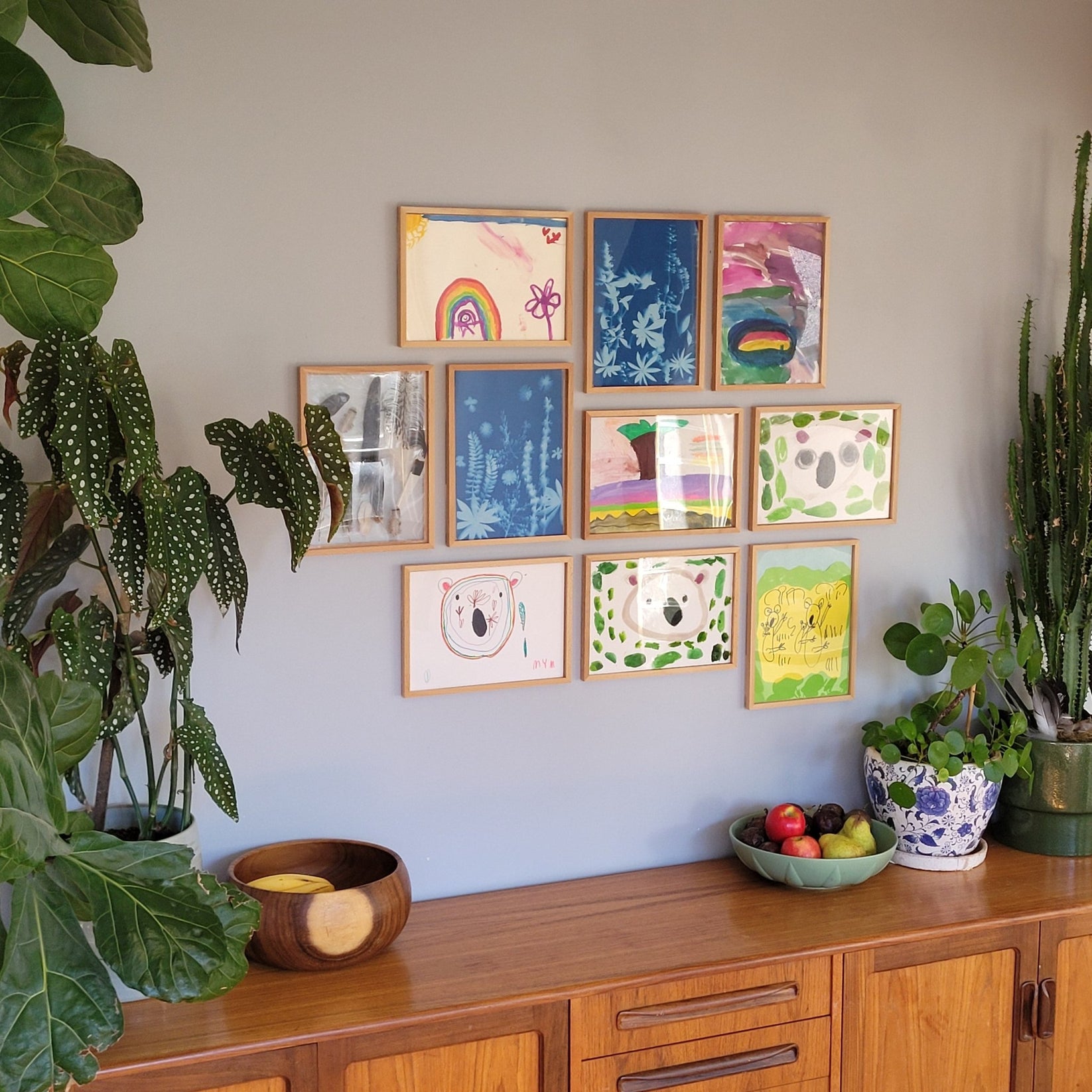 JFRAME — Beechwood Acrylic Display Frame – JoyKids